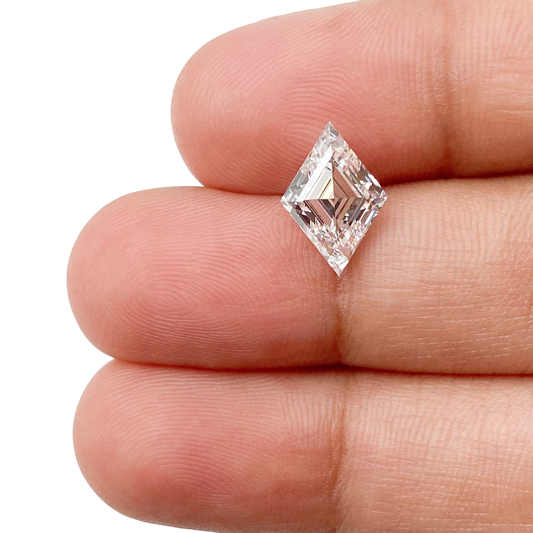 2.06ct | F/VS1 Lozenge Shape Step Cut Lab Diamond (IGI) - LITHOS Diamond