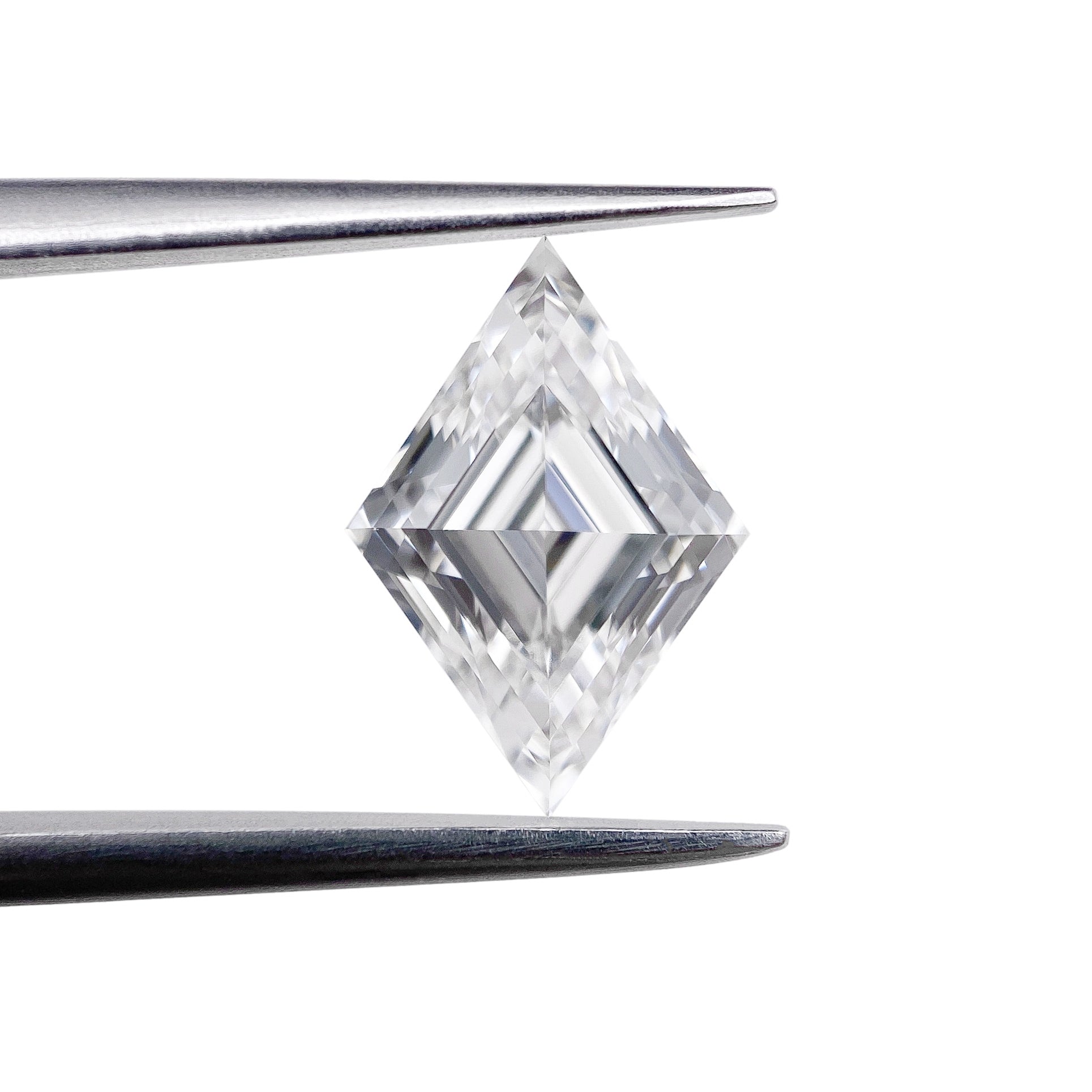 2.06ct | F/VS1 Lozenge Shape Step Cut Lab Diamond (IGI) - LITHOS Diamond